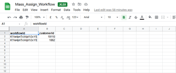 How do I assign workflows to multiple customers at once?